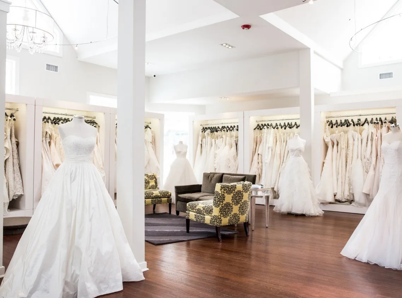 Retailer Spotlight: Elizabeth Johns Bridal | Anne Barge