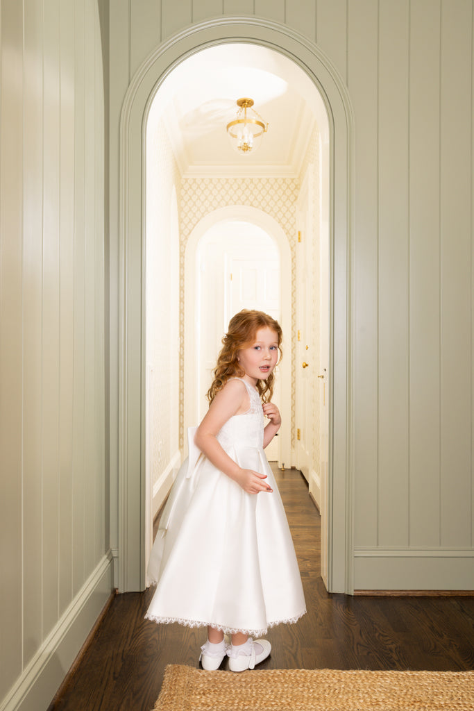 Holly – Anne Barge