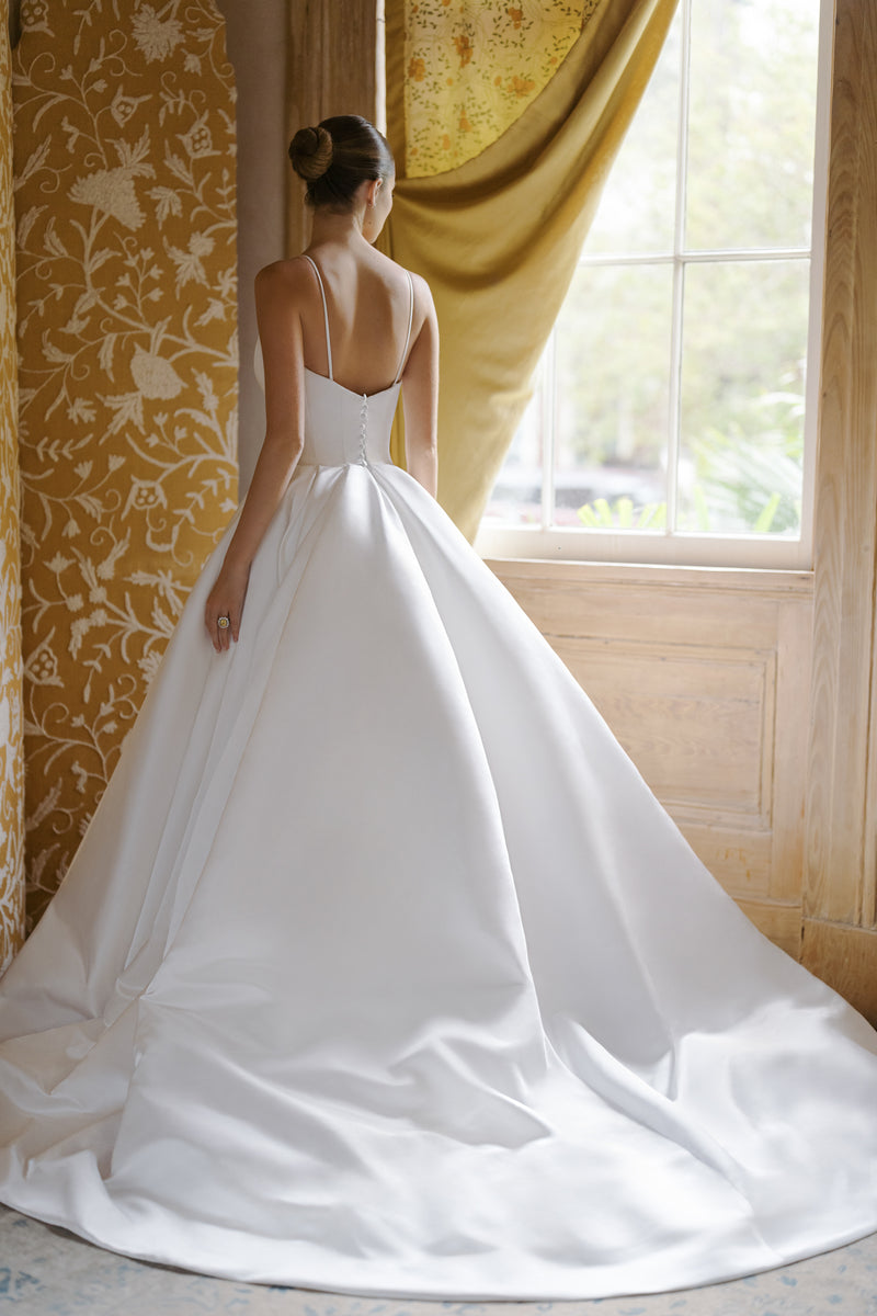 Monde Wedding Dress | Dramatic Ball Gown | Anne Barge – Anne Barge
